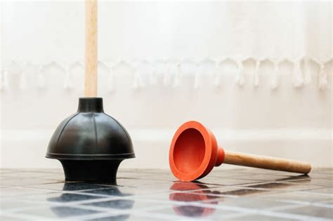Flange Plunger Vs Toilet Plunger Heres What To Use On Your Toilet