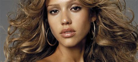 2400x1080 Resolution Jessica Alba Couch Face 2400x1080 Resolution