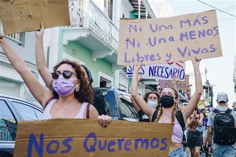 Women Of Puerto Rico Unite To Bring Justice To Victims Of Domestic