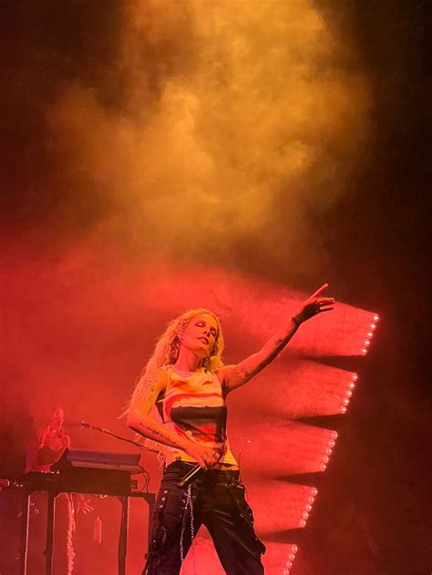 Jane Adlı Kullanıcının Ash Bby Panosundaki Pin