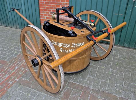 무료 이미지 포도 수확 바퀴 카트 늙은 자전거 불 생성물 마차 대포 지원자 회사 주사기 여단 경보