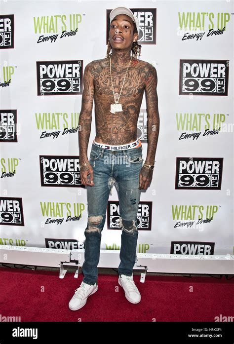 Philadelphia Pa Usa 28th October 2016 Wiz Khalifa Poses At Power