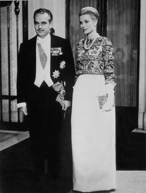 El Biopic Sobre Cristóbal Balenciaga Lo Dirigirá Julio Medem Sin Categoría Movies Closet