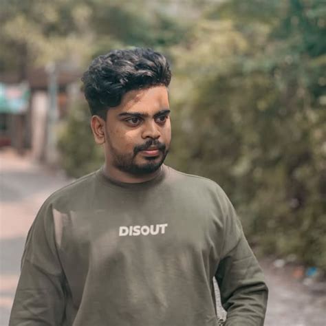 Rouf Rouf Mhdrouf • Threads Say More