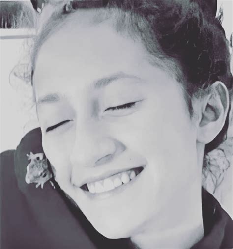 🦋 Emme Muniz 🦋 Emmemaribelmuniz • Instagram Photos And Videos