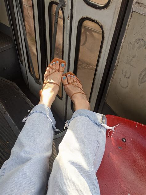 Veiny Feet Are Hot 🩵 R Veiny Feet