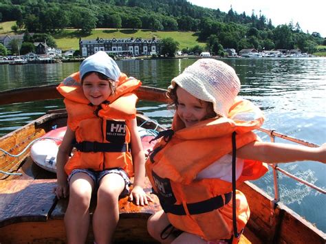 The Girls On Windermere J Werb Flickr