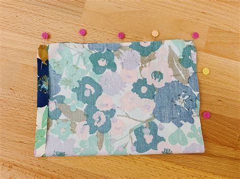 Phone Pillow Holder Diy Fabric Phone Stand Pattern And Sewing Tutorial