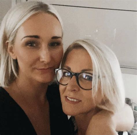 Mom Oder Sis 🥵 Scrolller Mom Oder Sis 🥵 Scrolller