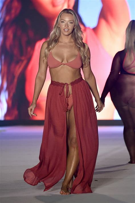 Camille Kostek Sexy Camel Toe In A Bikini Hot Celebs Home