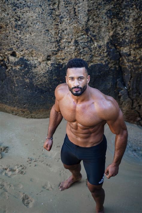 Model Joel Green Matthews Island