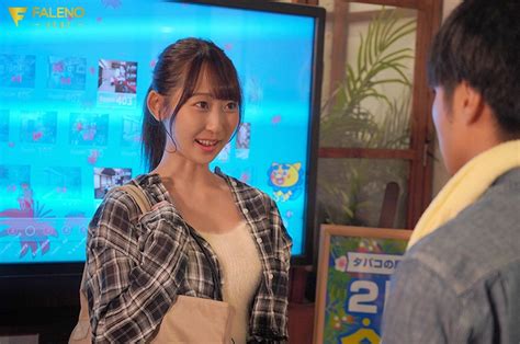 「ライブ帰り相部屋筆おろしsex 見た目通り童貞のバイト先の先輩とsexの練習したら朝までに10発射精させた 山下紗和」：エロ動画・アダルト