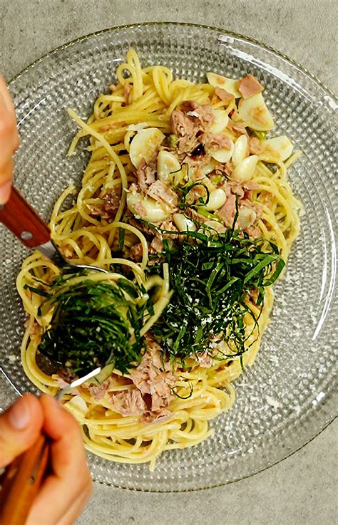 캔참치 하나로 만드는 세상 쉬운 오일파스타 파스타 참치캔 자취요리 다음 루프