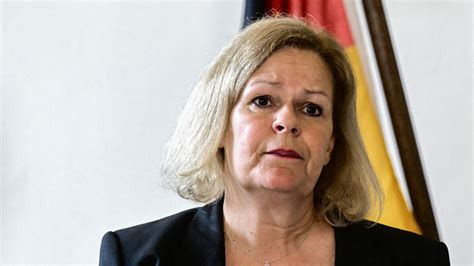 Faeser Plant Sondertreffen Zum Schutz Von Politikern Tagesschau De