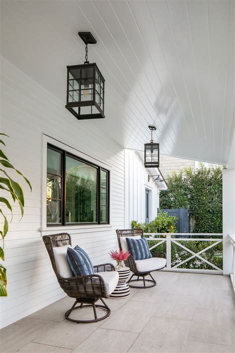 26 Covered Porch Ideas To Transform Your Outdoor Space