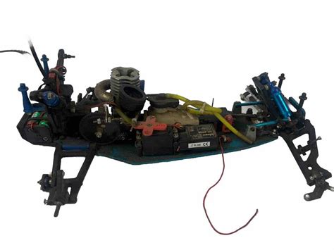 Team Associated Radio Controlled Rc Rc10 Gt 2wd 110 Nitro Truggy