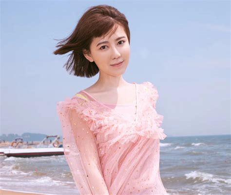 闪嘉晨图片阿雅图片大山谷图库