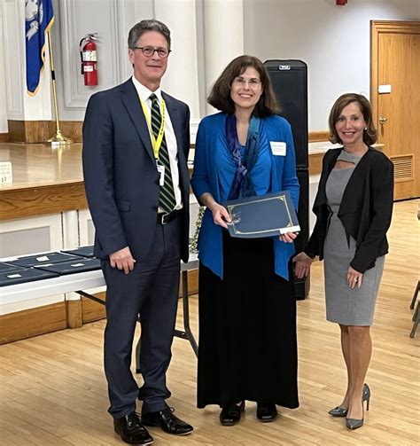 20 Yr Suzanne Oslander With Rick And Shari We Ha West Hartford News