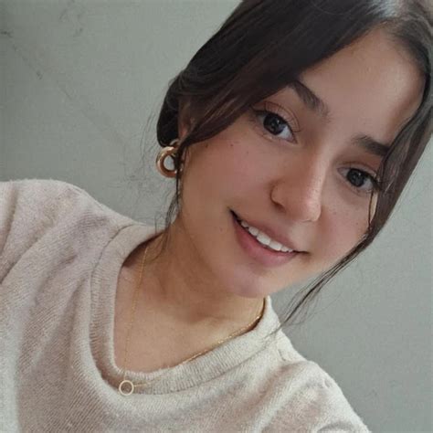 Daniela Mejia Youtube