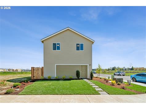 746 Merriott Ln Woodburn Or 97071 Redfin