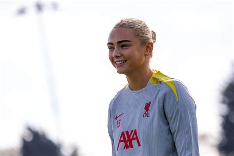 Liverpool confirm ACL injury for midfielder Sofie…