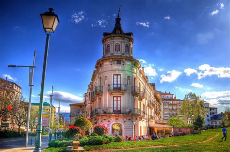 Alquiler De Coches En Jaca Huesca España Alquiler Coches