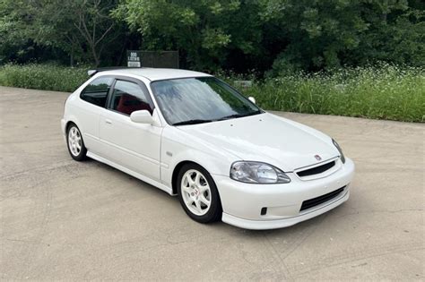 B18 Powered 2000 Honda Civic Dx Hatchback 5 Speed For Sale On Bat