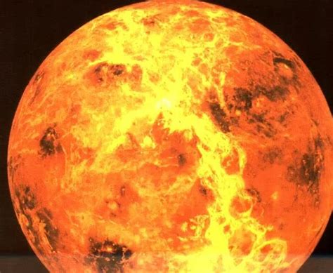 金星上水蒸气的来源和分布，对极端天气现象有什么启示？