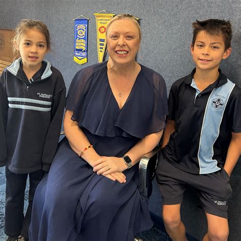 Australias Stars Knocked Back By Abc Tvs The Assembly Abc Listen