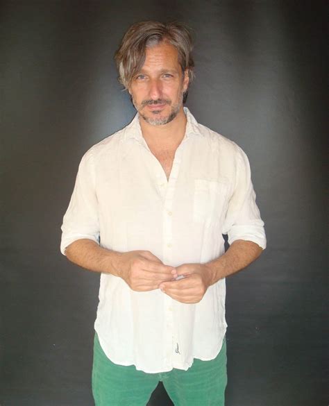 Alejandro Botto Lucía Del Río Management