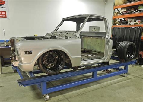 37 Chassis Table Ideas