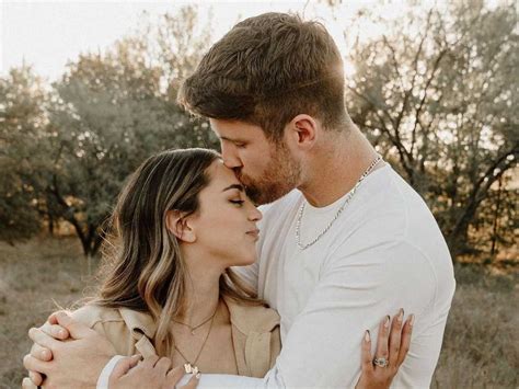 Dalton Schultzs Wife Laurel Heinrich Is The Mother Of Two