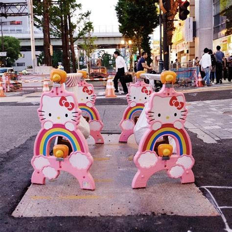 Adorable Hello Kitty Construction Barriers In Osaka
