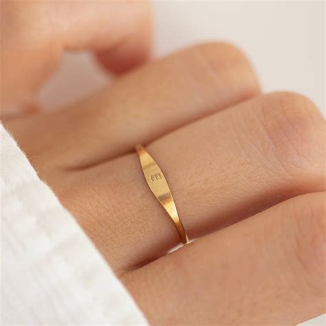 Tiny Signet Ring Eande Project