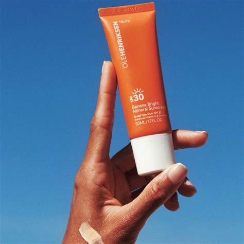 Why Mineral Sunscreens Are The Holy Grail For Your Face 2023 The