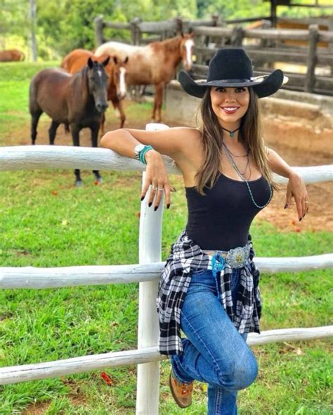 Country Girls 42 Pics
