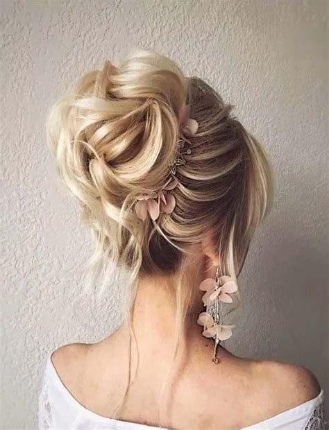 61 Top Idées De Coiffures De Chignon De Mariage