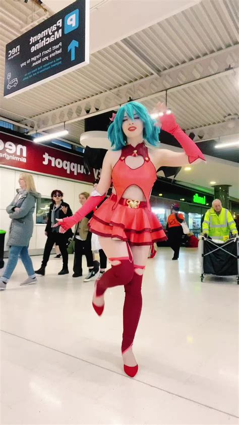 Miku Cosplay Showcase At Mcm Comic Con Tiktok