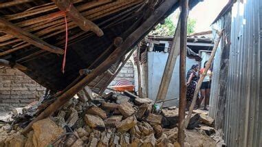 Earthquake Today Strong 6 5 Magnitude Quake Shakes Mexico City