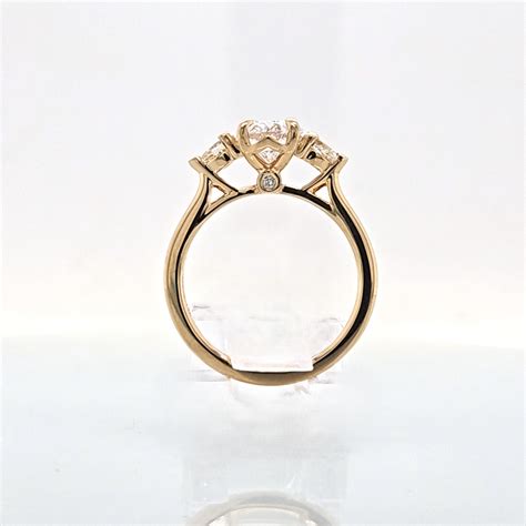 14k Yg 030ct Three Stone W Pear Sides Engagement Ring Semi Mounting