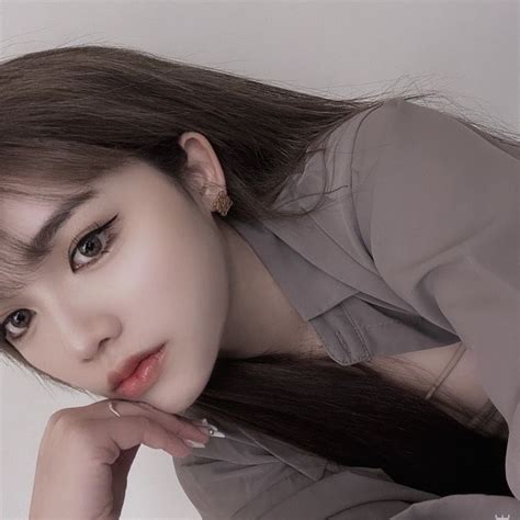Ashley Uu ホームページ 公式プロフィール Swag
