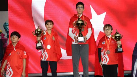 Satrançta Tarihi Başarı 11 Madalya Kazandık