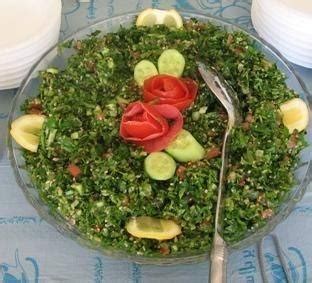 سلطة البقدونس والجزر شملولة