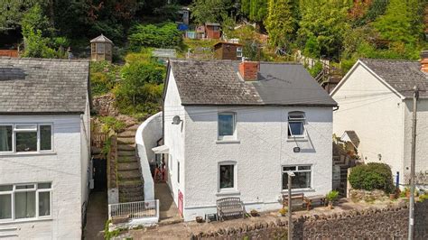Westminster Road Malvern Wr14 4es 2 Bed Semi Detached House For Sale