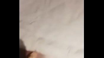 Ruoyi S enseña a un perrito XVIDEOS