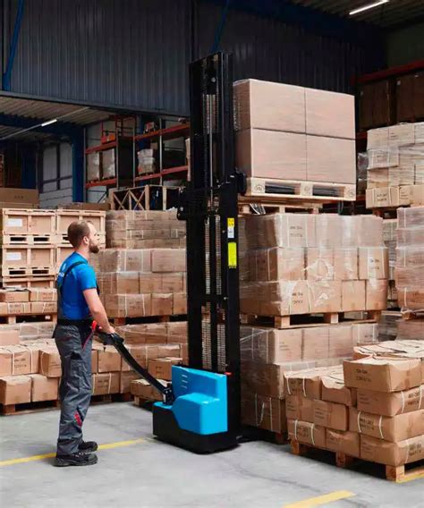 Pedestrian Stacker Hanselifter