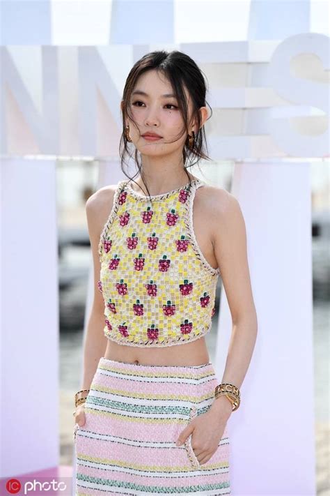 周依然出席《我的阿勒泰》第七届戛纳电视节 搜狐大视野 搜狐新闻