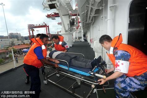 和平方舟与斯里兰卡海军首次举行国际人道主义医疗救援联合演练 图片频道 人民网