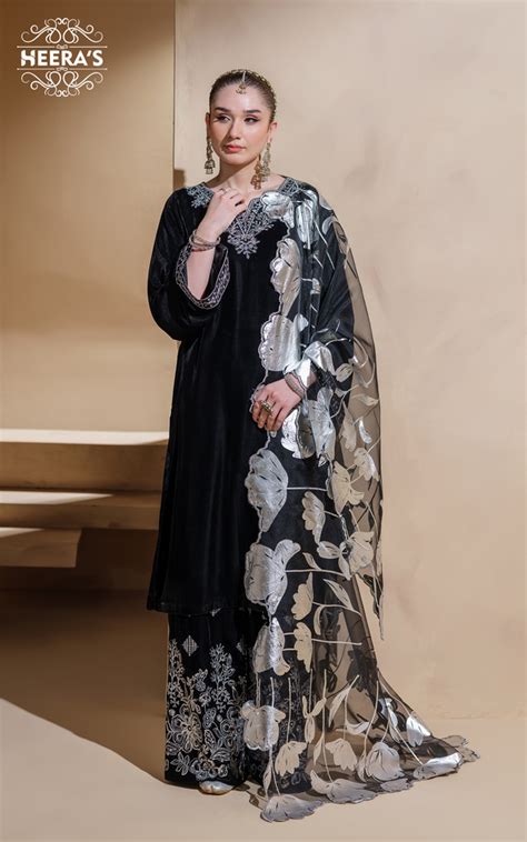 Velvet Dresses Online Stitched Unstitched And Embroidered Styles