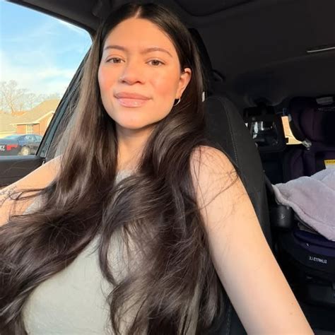 Isa Isa C • Threads Say More